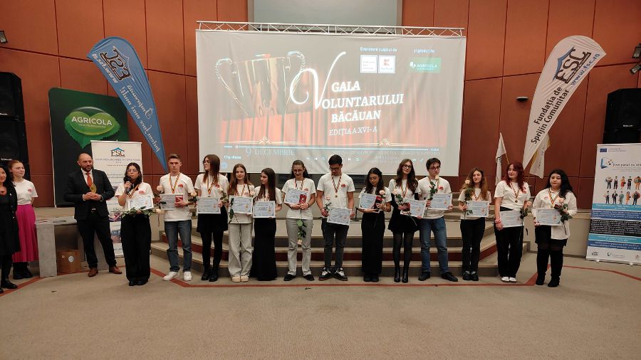 Gala Județeană a Voluntarilor Băcăuani 2024: o seară a excelenței în ...
